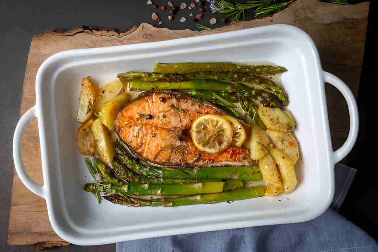 Lachs Mit Grünem Spargel Im Ofen